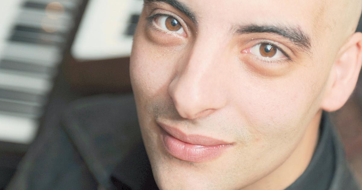 Ash Bull - Talk to your fans - Maidenhead Advertiser