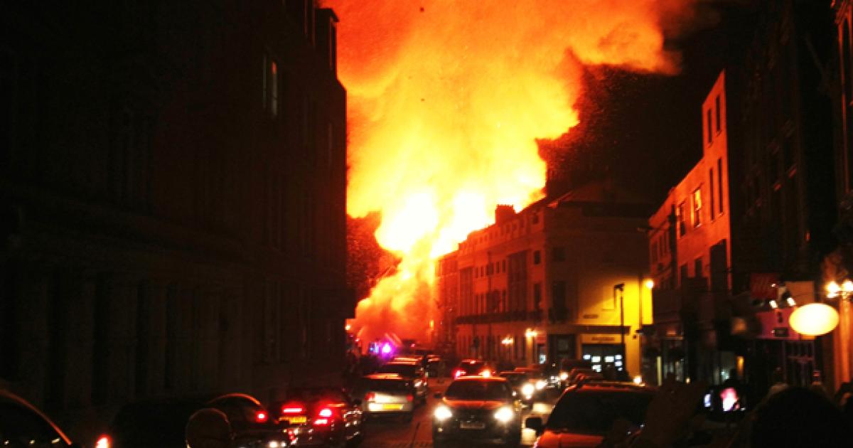 Councillor Tom Bursnall describes Windsor Park Street fire - Maidenhead ...