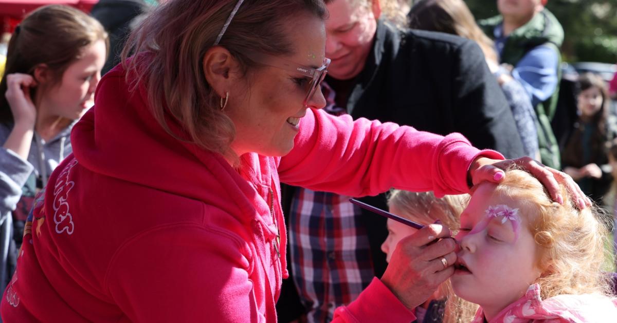 Hundreds attend Easter family fun day in Grenfell Park - Maidenhead ...