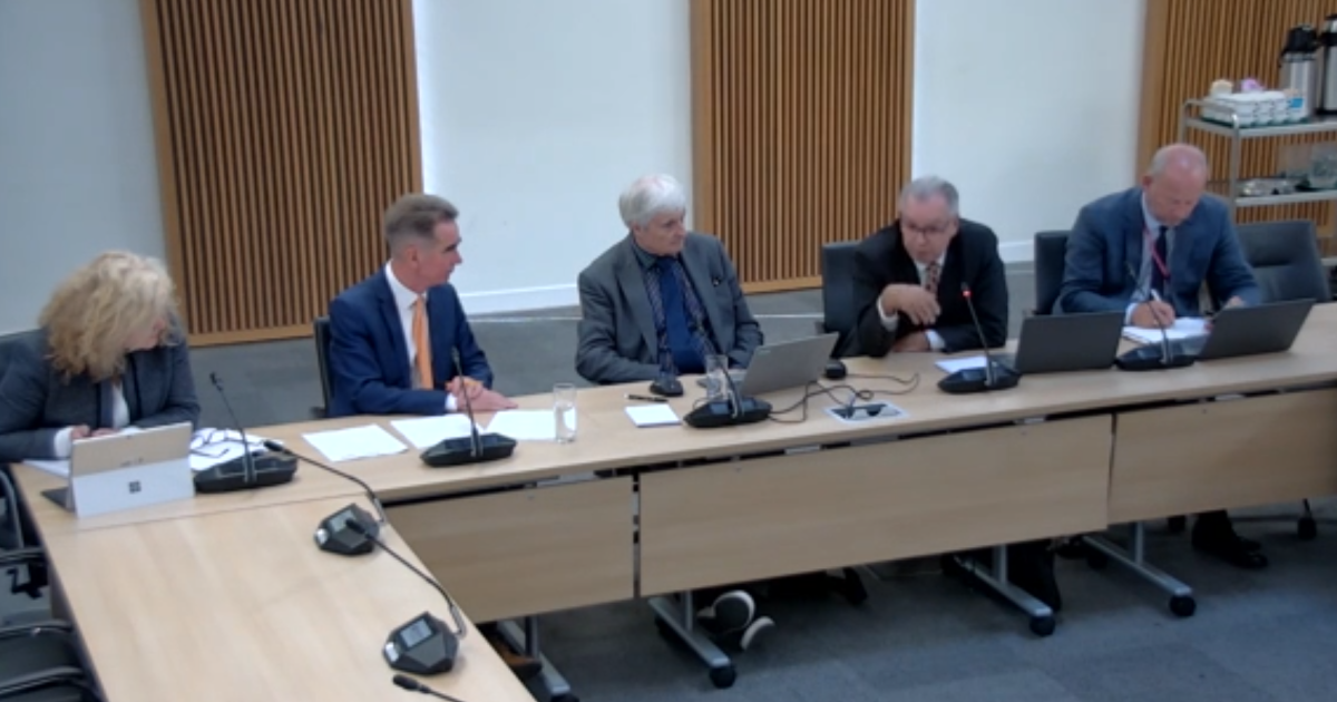 Berkshire councils bid for more local authority powers - Maidenhead ...