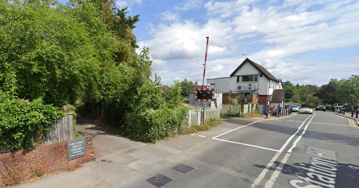 Appeal for homes by railway tracks in Cookham thrown out over safety ...