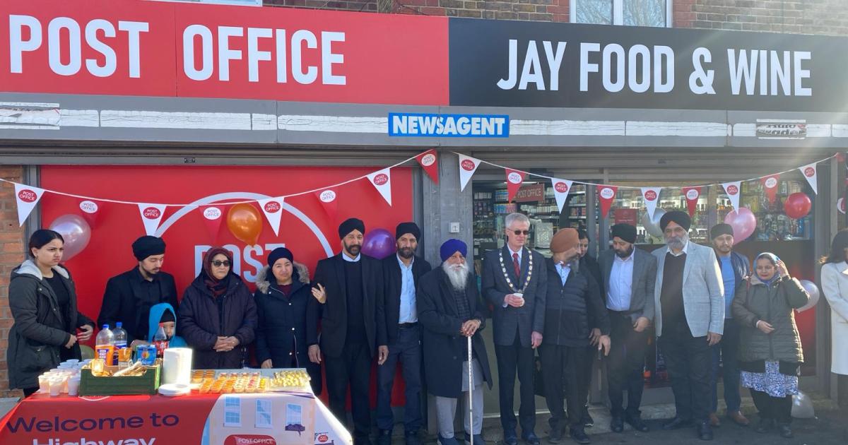 Post office in Maidenhead gets 'fantastic new look' and longer opening ...
