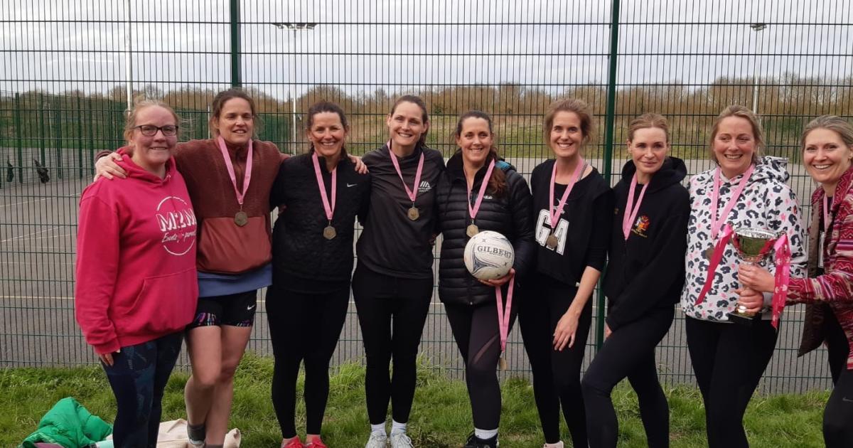 Cookham mums win netball trophy in early Mother's Day tournament ...