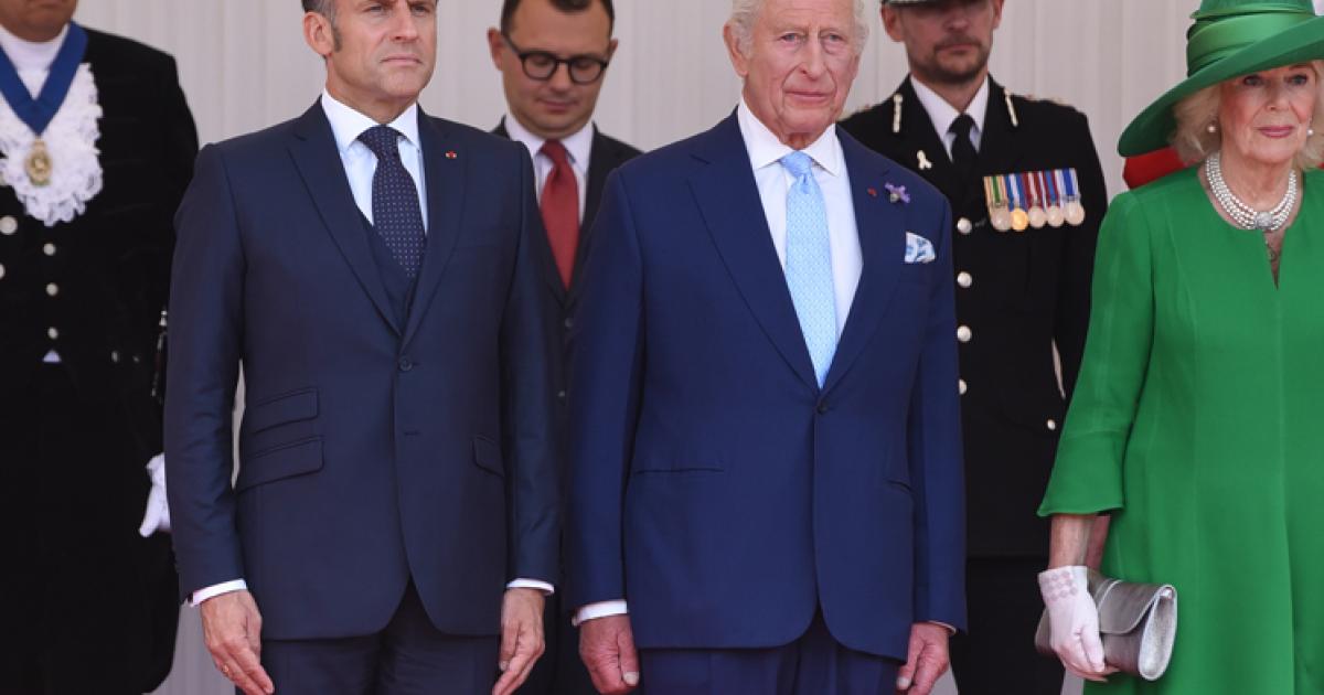 King Charles III greets Emmanuel Macron in Windsor at start of France ...