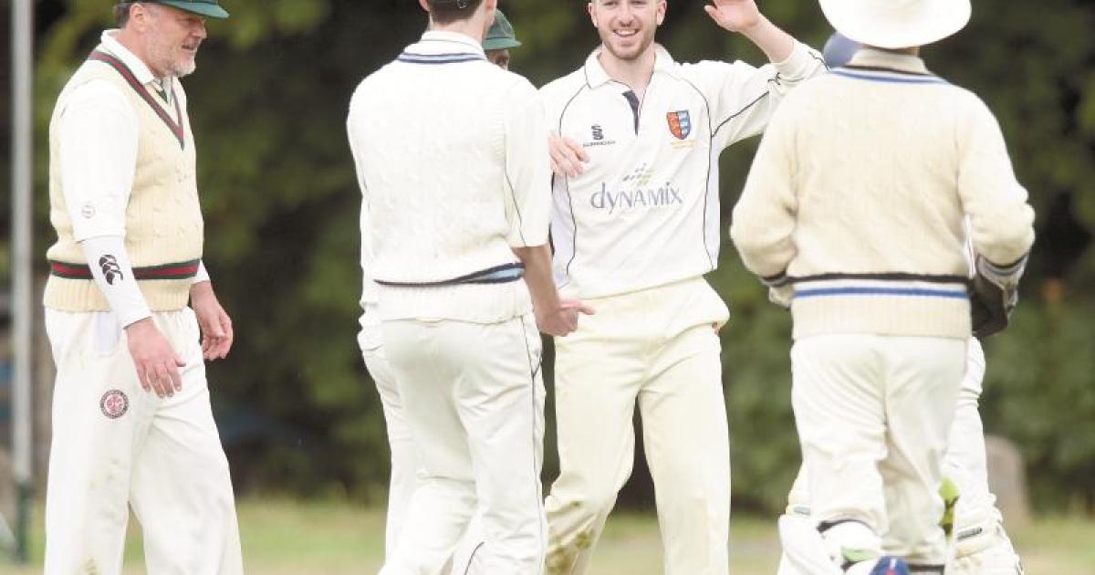 Hurley CC frustrated by Littlewick Green CC's last pair - Photo 1 of 1 ...