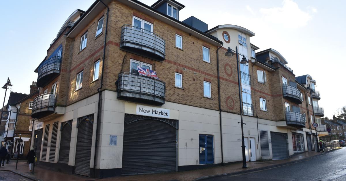 Disabled woman from Maidenhead, 91, 'stuck' in flat due to broken lift ...