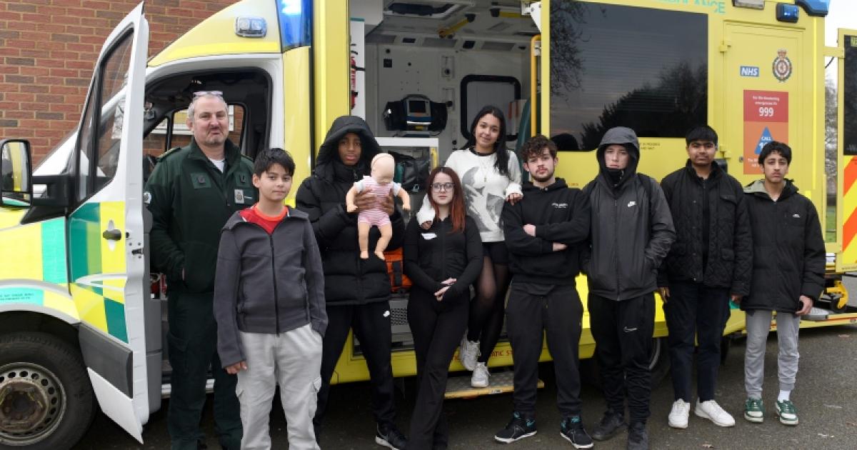 Youngsters learn vital first aid interventions at Langley knife crime ...