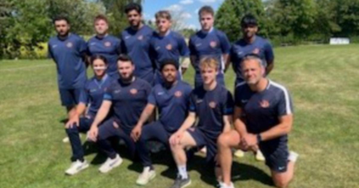 Missed opportunity for Cookham Dean as title rivals drop points - Photo ...