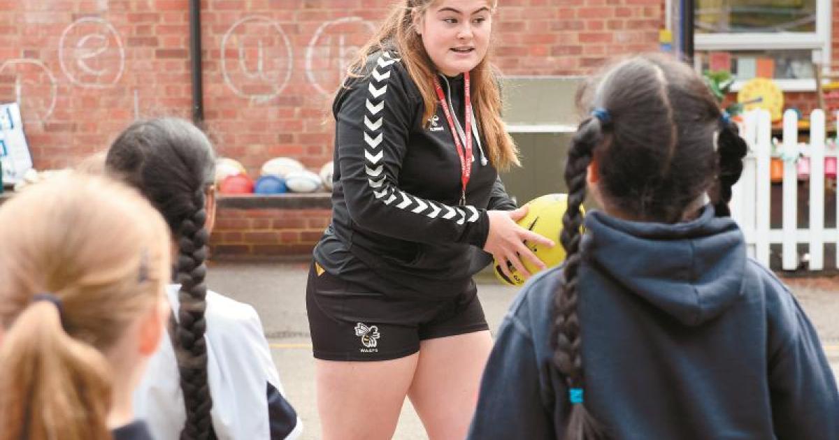 Maidenhead's Red Roses: Dow and Muir shine as England conquer the world ...