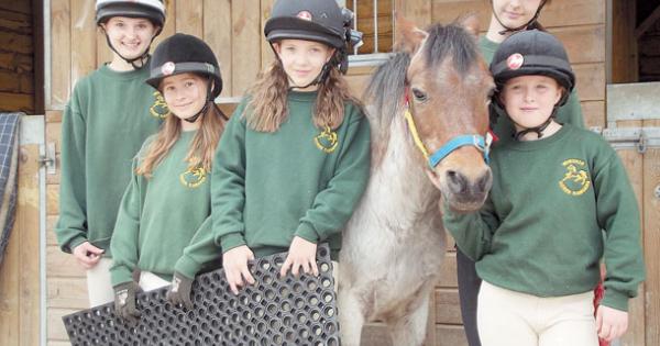 Fifield Horse Rangers get a helping hand from the trust - Maidenhead ...