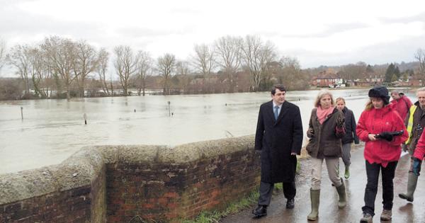 Home Secretary Theresa May visits Cookham floods - Maidenhead Advertiser