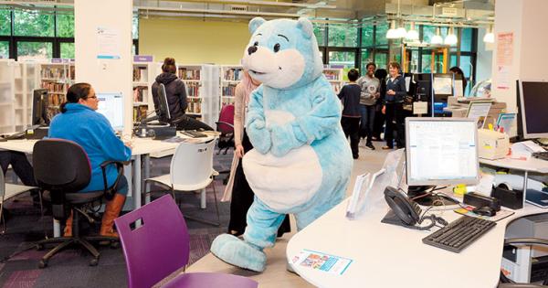 Bookstart Bear encourages youngsters to read in Slough - Photo 1 of 2 ...