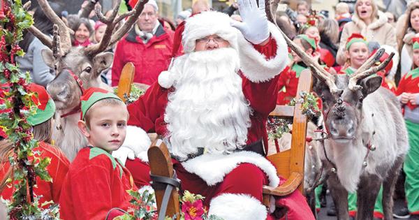 In pictures: Windsor's annual reindeer parade - Photo 1 of 14 ...