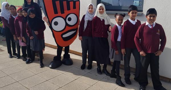 Slough pupils take part in Walk to School week - Maidenhead Advertiser