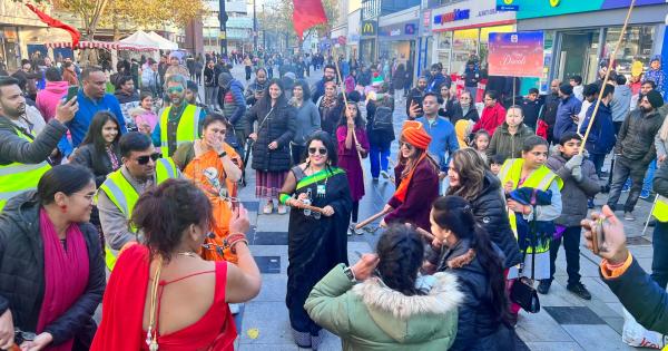 Nearly 500 people join first 'vibrant' Diwali Parade in Slough High ...