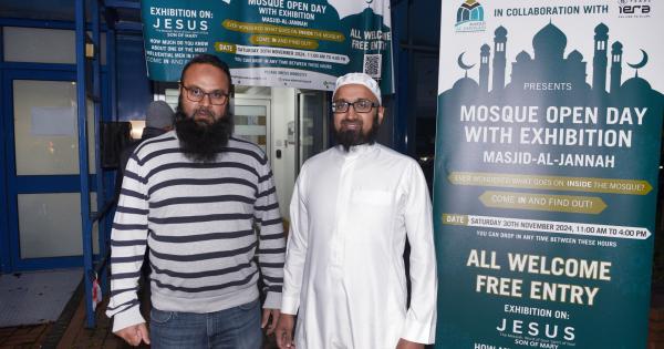 Slough mosque hopes to 'build bridges' with open day this weekend ...