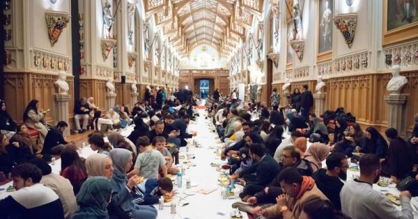Windsor Castle hosts ‘extraordinary’ first Open Iftar in historic state ...