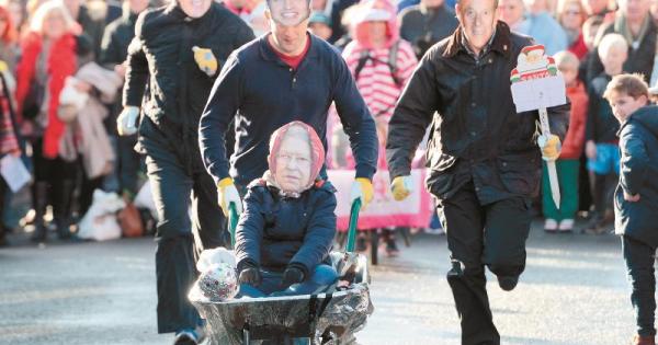 In pictures: Sunninghill Fancy Dress Wheelbarrow Race - Photo 1 of 17 ...