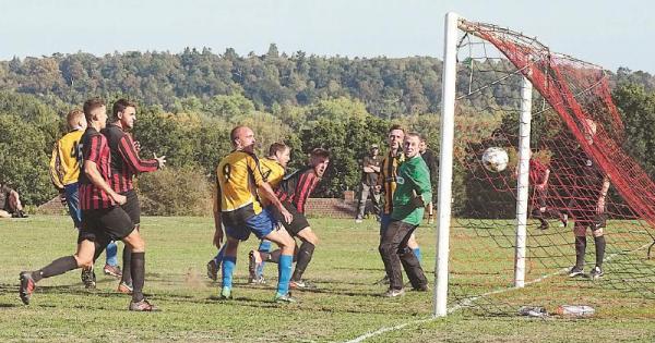 Marlow United overcome Hurst FC hurdle as favourites fall in BTC Senior ...