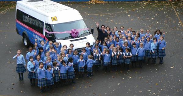 Highfield Prep School unveils new minibus - Photo 1 of 1 - Maidenhead ...