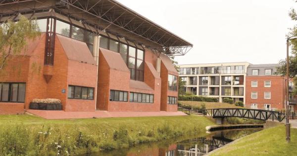 RBWM under fire for late arrival of Book of Condolence for the Queen ...