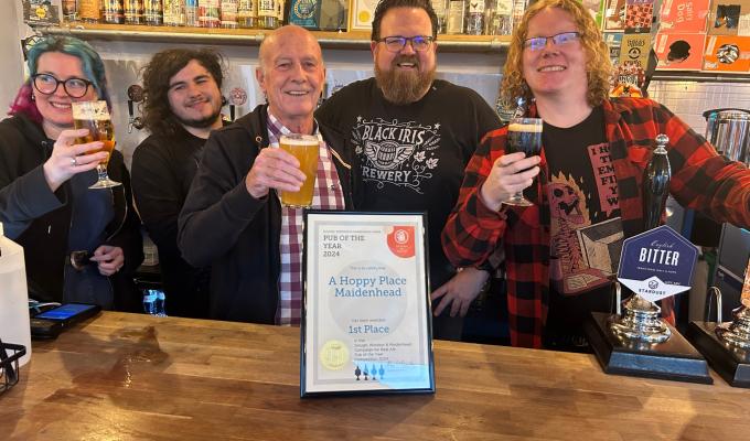 Maidenhead's A Hoppy Place 'over the moon' to retain pub of the year ...