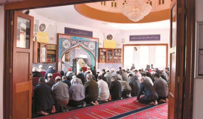 Maidenhead Mosque welcomes in community for Iftar meals this Ramadan ...