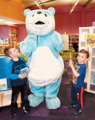 Bookstart Bear encourages youngsters to read in Slough - Photo 1 of 2 ...