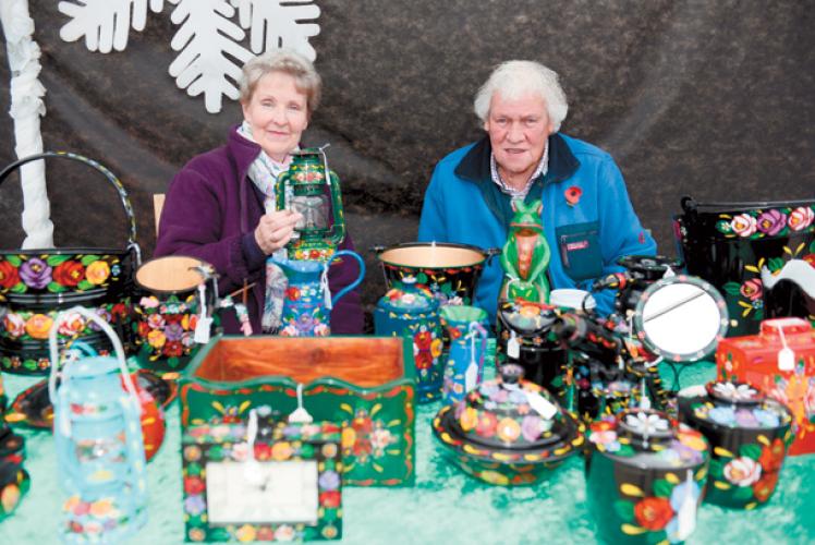 Christmas craft fair comes to Hare Hatch Sheeplands - Photo 1 of 8 ...