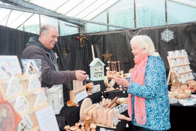Christmas craft fair comes to Hare Hatch Sheeplands - Photo 1 of 8 ...