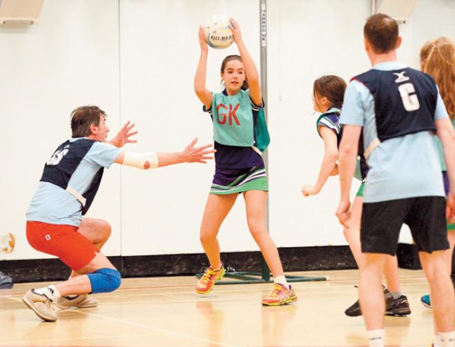 Fathers take on daughters in Magnet netball game - Photo 1 of 22 ...