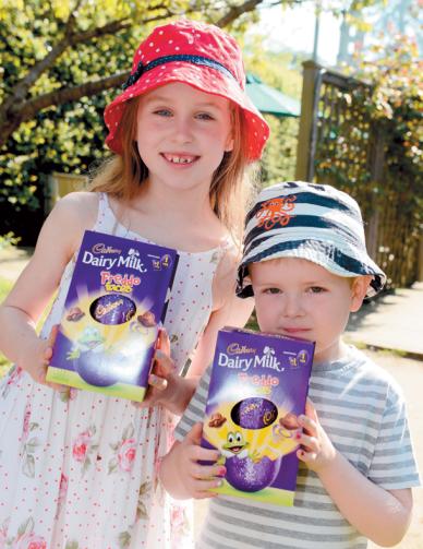 Youngsters take part in Easter egg hunt at Jolly Farmer pub - Photo 2 ...