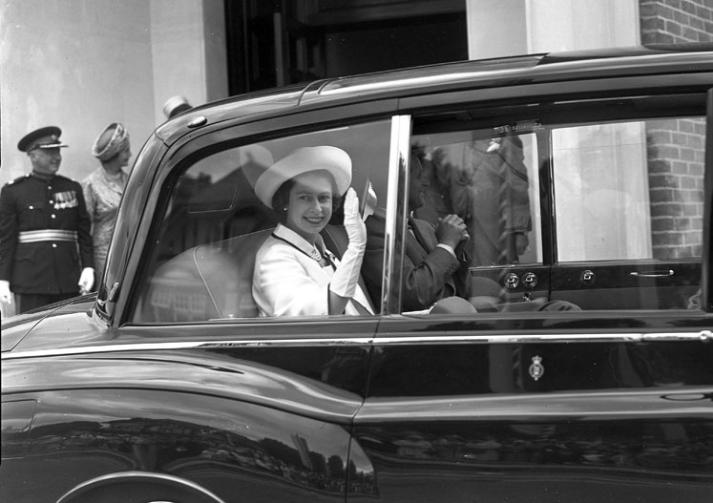 In pictures: The Queen through the years - Photo 1 of 17 - Maidenhead ...