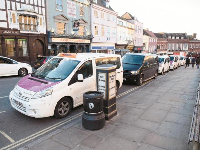 Taxi fares in Royal Borough set to rise - Photo 1 of 2 - Maidenhead ...