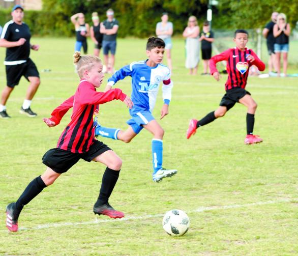 Junior football returns to Cookham - Photo 1 of 13 - Maidenhead Advertiser