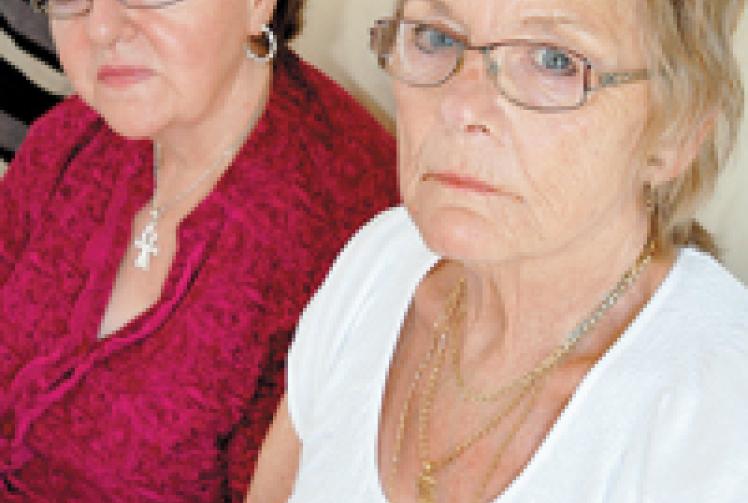 Pensioners trapped in lift 'disgusted' at response time - Maidenhead ...