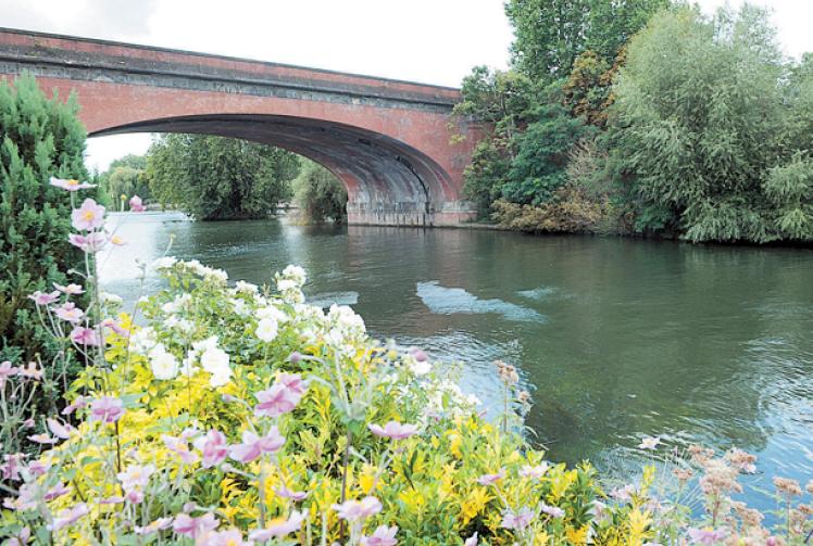 Maidenhead Railway Bridge given Grade I-listed status - Maidenhead ...