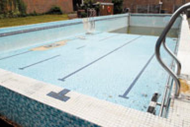 Newlands swimming pool plans to be discussed by Royal Borough ...