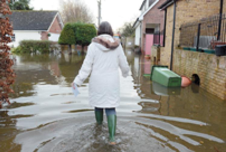 Battle against flooding continues in Colnbrook - Maidenhead Advertiser