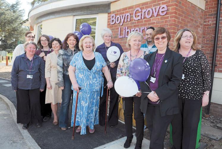 Library declared open at Boyn Grove Community Resource Centre ...