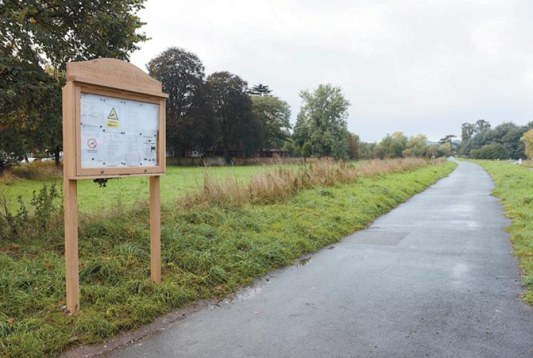 Controversial Cookham noticeboard set to stay - Maidenhead Advertiser