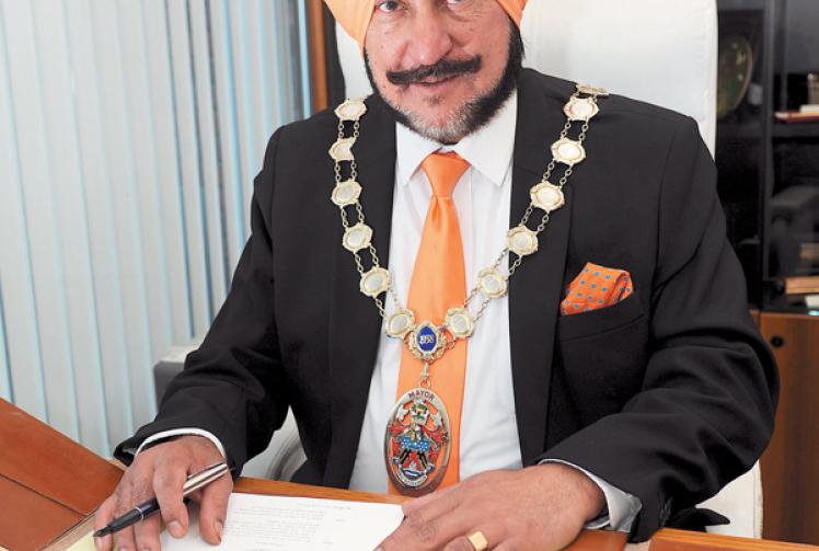 Mayor of Slough wants to be remembered for being the best dressed ...