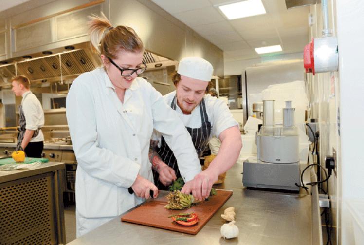 Benefits of apprenticeships highlighted during week long government-led ...