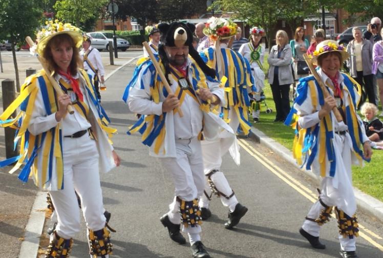 Free Introduction to Morris dancing - Maidenhead Advertiser