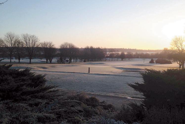 The Big Picture: Sunrise over Winter Hill Golf Club in Cookham by Roger ...