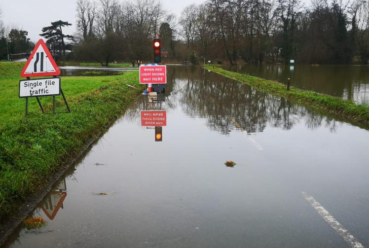 The Pound in Cookham closed due to flooding - Maidenhead Advertiser