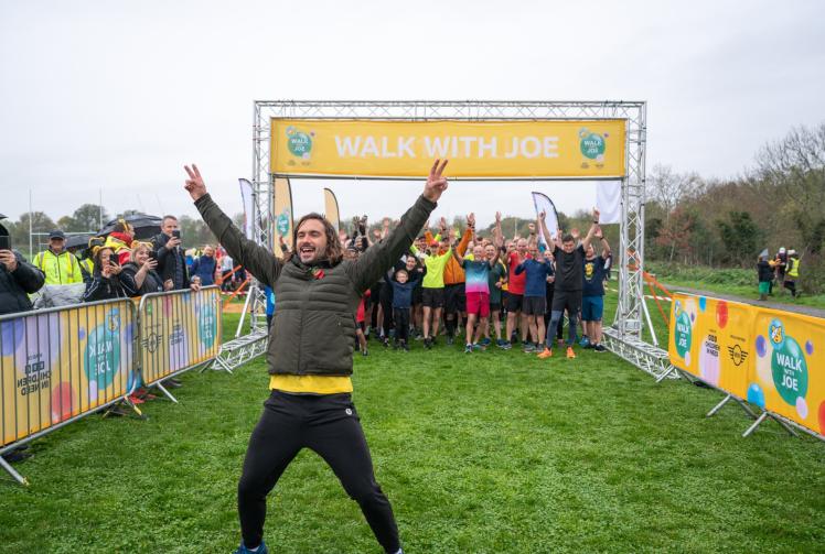 Joe Wicks joins Maidenhead park runners in Braywick Park - Maidenhead ...