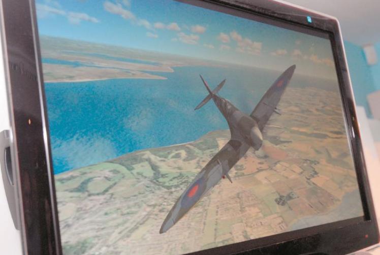 Women offered free Spitfire simulator flight by Maidenhead Heritage ...