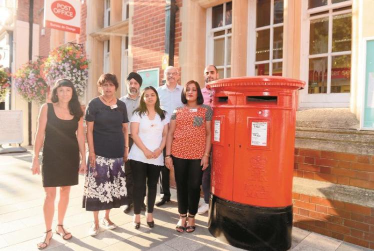 Staff say final farewell as Maidenhead Post Office shuts - Photo 1 of 1 ...