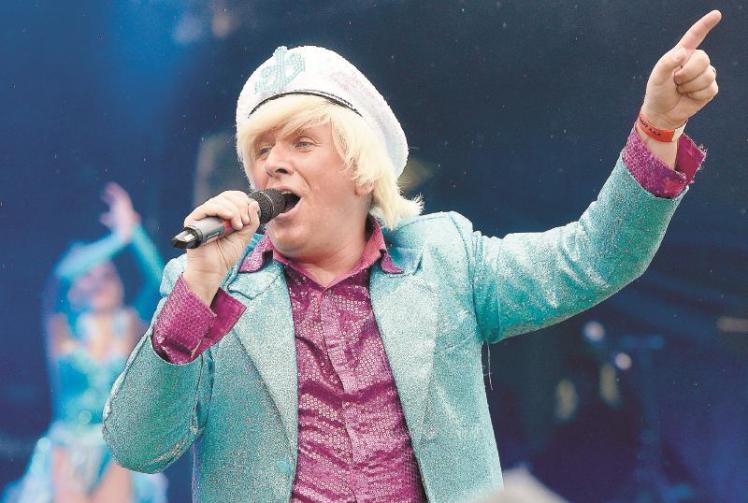 Kevin Cruise to host auction for charity fundraiser - Photo 1 of 1 ...